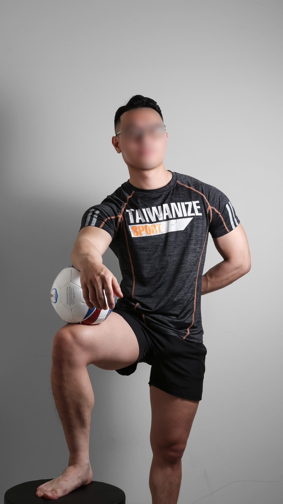 羅恩 Ron - 隊長 Captain Taiwan Spa | 同志按摩 Gay Spa | 台北 Taipei